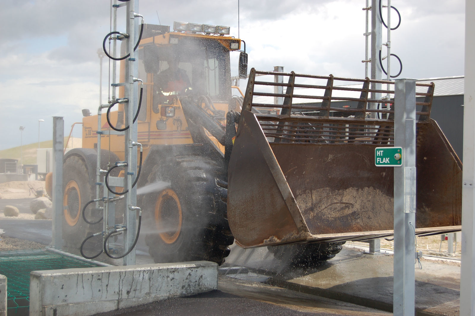 Bilvaskemaskiner, selvvaskeanlegg, storbilvaskemaskin, storbil ...